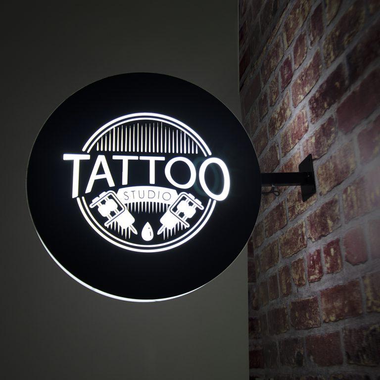 Round Lightbox Sign | Pop-up Shops & Store Signs | Luminati