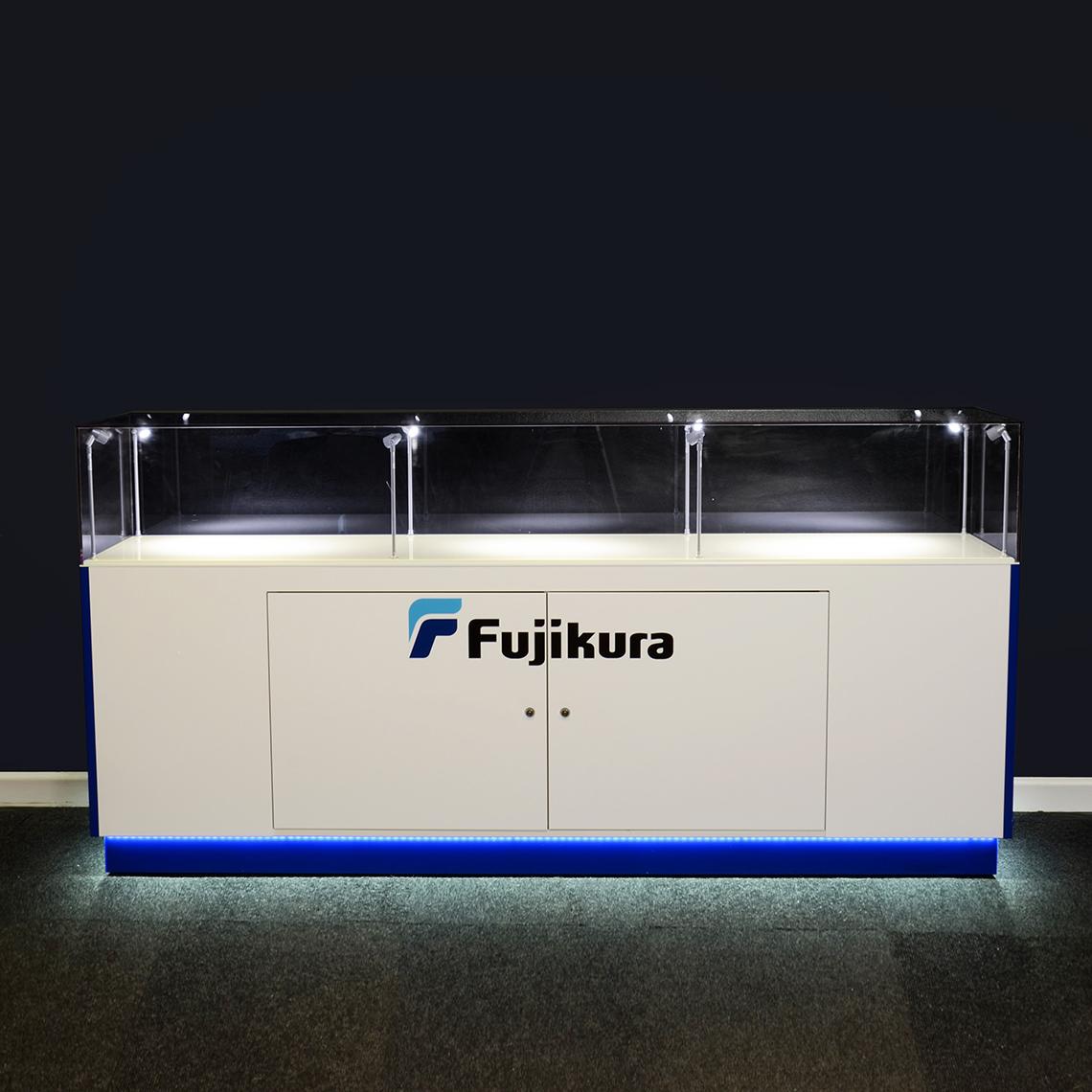 Exhibition Display Case | Bespoke | Luminati