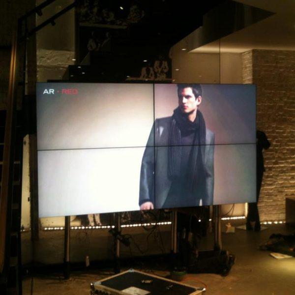 LCD Video Wall Display | Digital Screens | Luminati