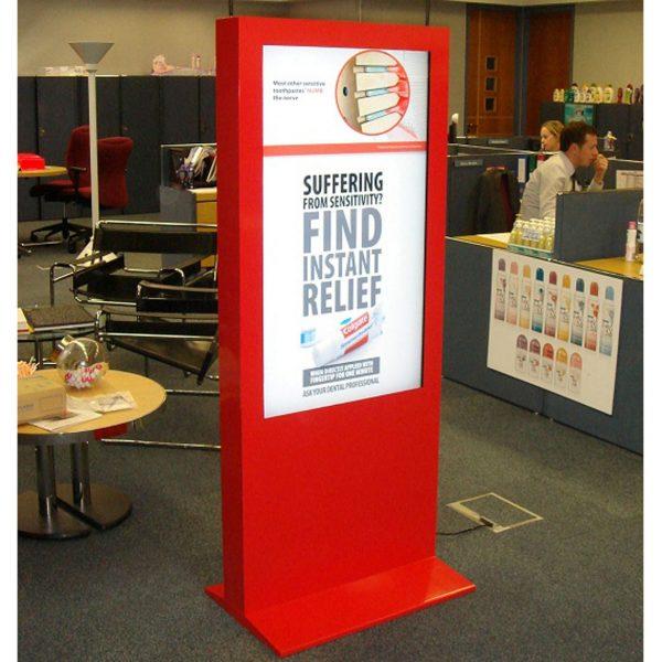 Custom Digital Advertising Display | Luminati Display Solutions
