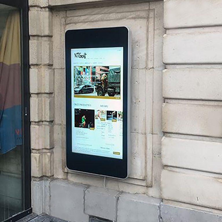 Outdoor Interactive Display Screen | Digital Displays | Luminati