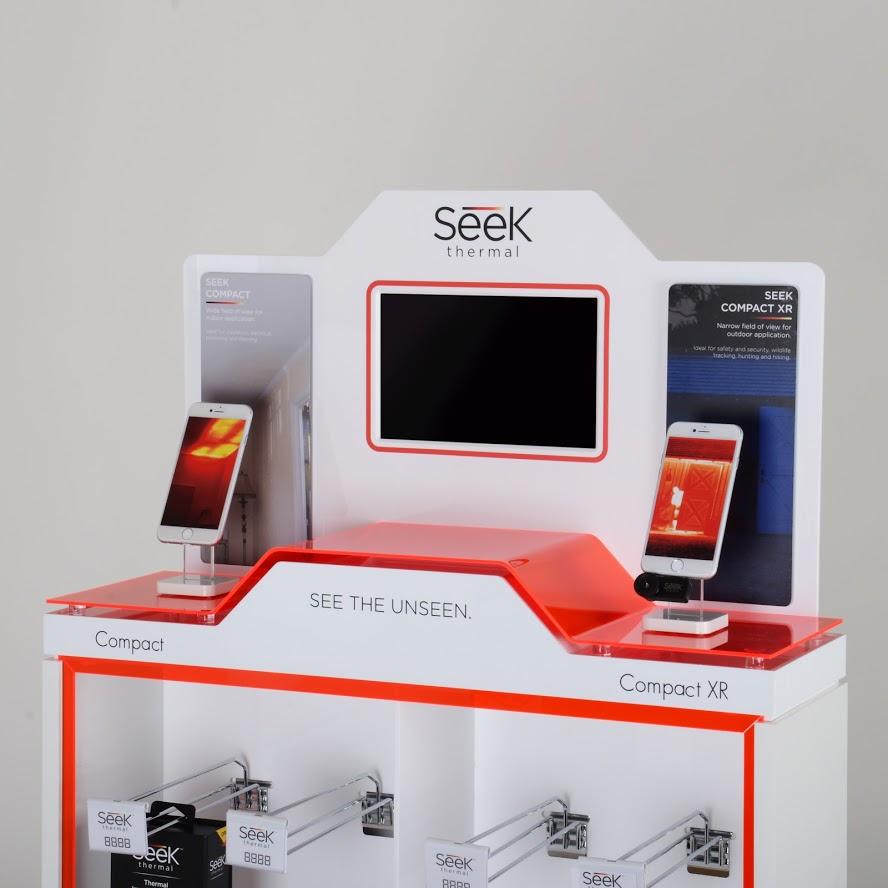 Top 5 tips for keeping your Retail POS display competitive | Luminati