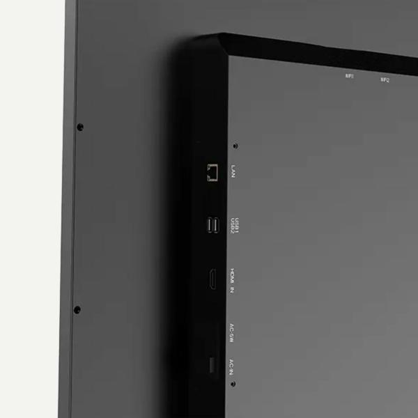 4K Digital Advertising Display Screens | Digital Displays | Luminati