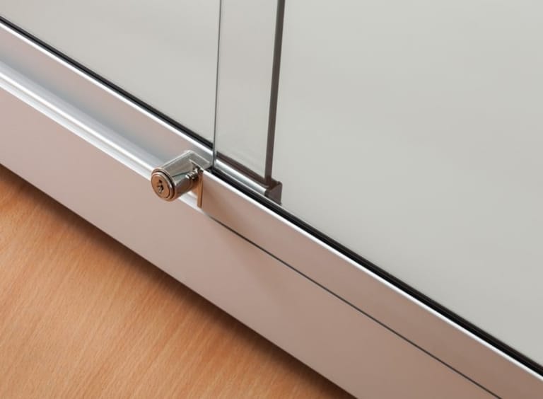 Large Display Cabinets | LED Illumination | Luminati