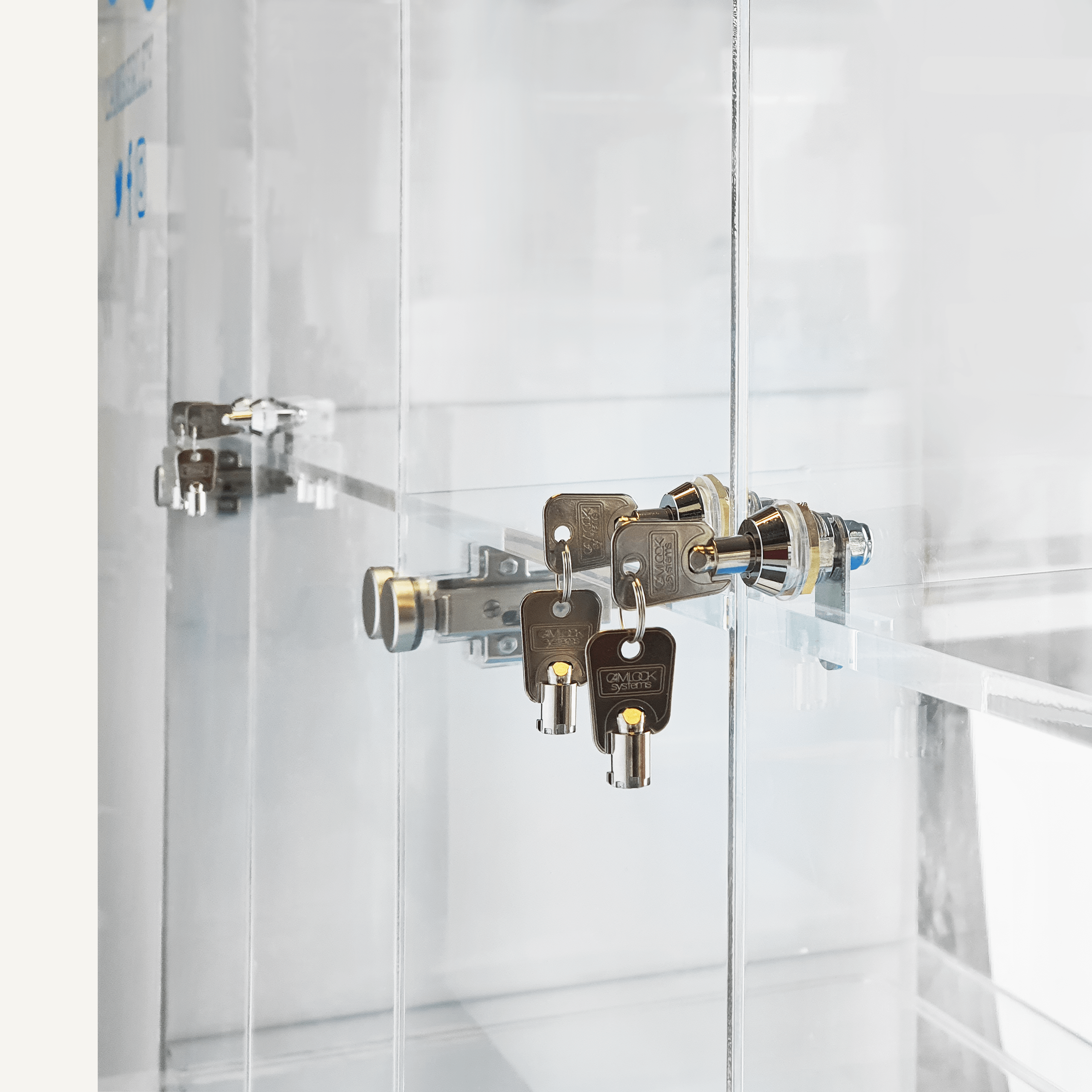 Display Cabinet Hardware